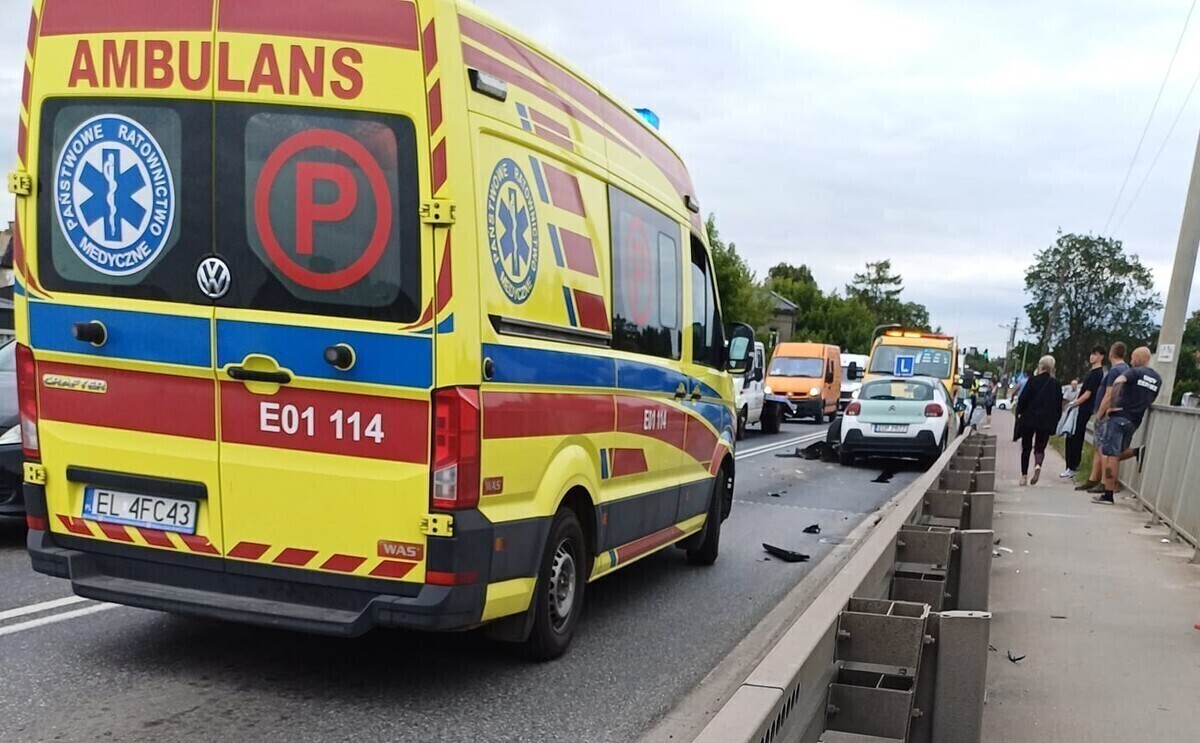 Wypadek na DK12 w Sulejowie - ePiotrkow.pl