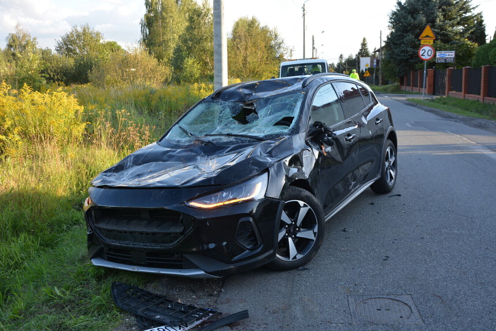 Nietypowy wypadek w Piotrkowie Trybunalskim: bryczka spłoszyła się i uderzyła w Forda Focusa na ...