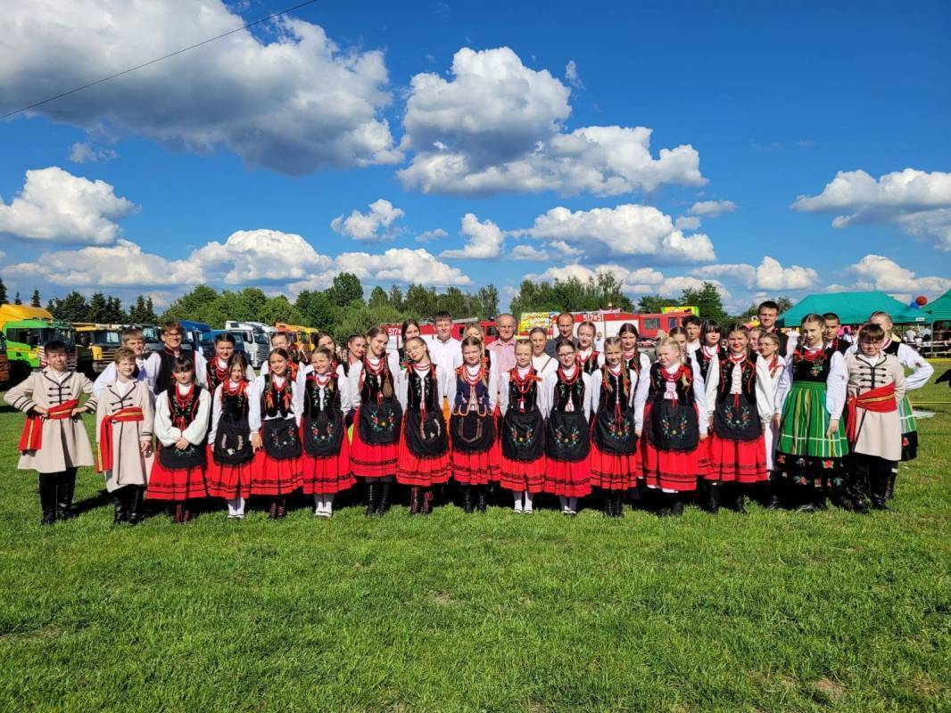 Zespół „Gorzkowice” i KGW z Szukocic wśród atrakcji pikniku w Woźnikach ...